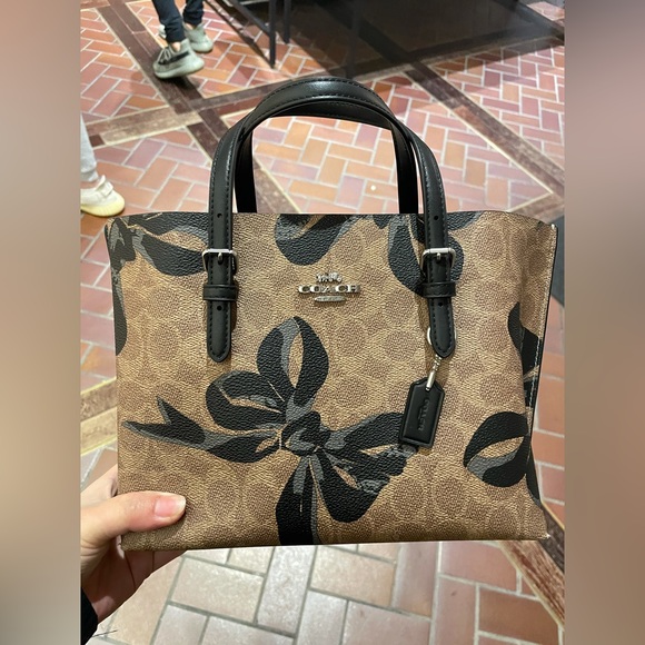 Coach | Bags | Nwtcoach Mollie Tote Bag 25 In Signature Canvas With Bow ...